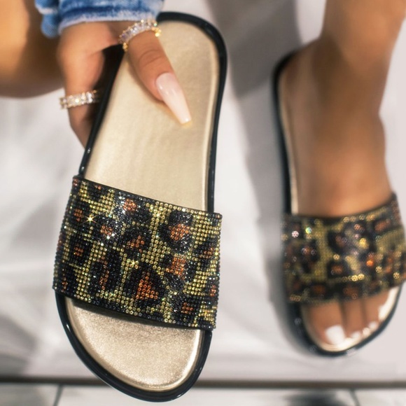 BAMBOO | Shoes | Newleopard Rhinestone Open Toe Slide Flat Sandal ...